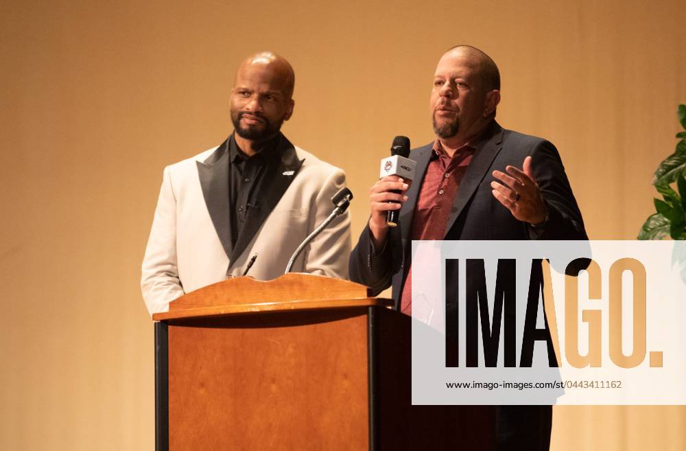 Syndication: Arizona Republic Jean Boyd accepts his award at the HBCU ...