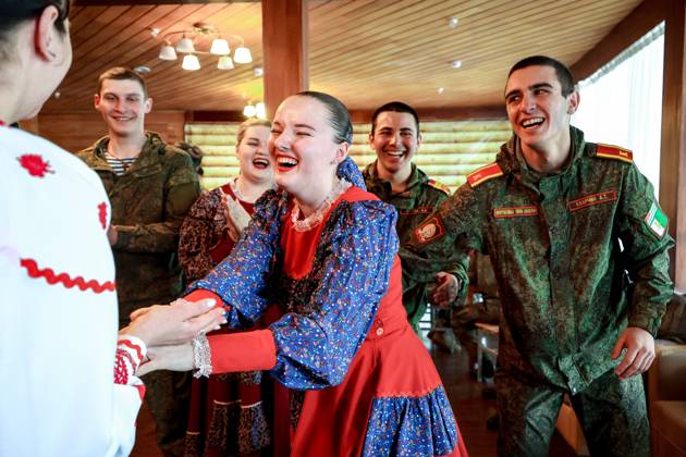 RUSSIA, KRASNOYARSK REGION - APRIL 9, 2024: Servicemen take part in the ...