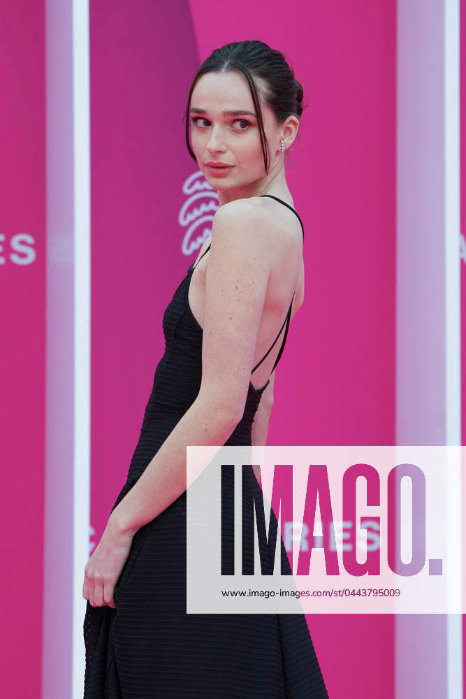 Andie Ella CELEBRITES : 7 eme Festival Canneseries - Red Carpet - Cannes