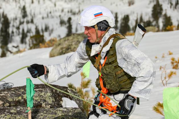 RUSSIA, KRASNOYARSK REGION - APRIL 9, 2024: Servicemen take part in the ...