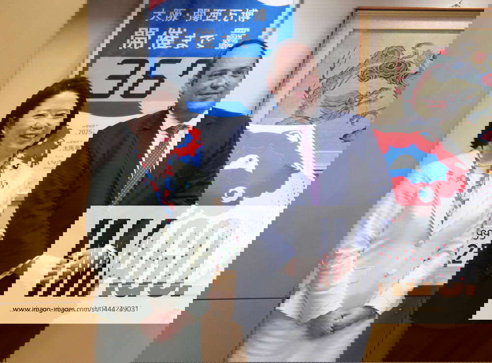 BIE head in Japan Dimitri Kerkentzes (R), secretary general of the ...