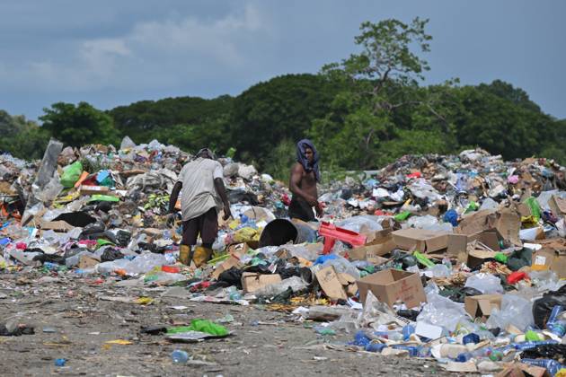 SOLOMON ISLANDS ELECTION, Residents who live on the Ranadi Landfill ...