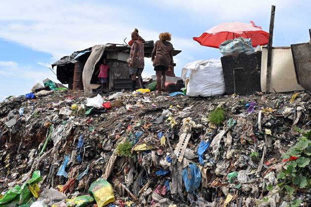 SOLOMON ISLANDS ELECTION, Residents who live on the Ranadi Landfill ...