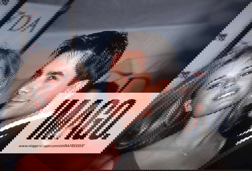 FEBRUARY 1996 JOHN STAMOS AND WIFE REBECCA ROMJIN-STAMOS. FEBRUARY 1996 ...