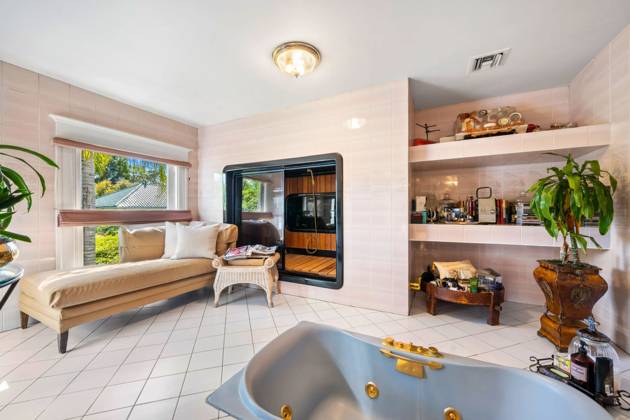 Muhammad Alis stunning $13m mansion up for auction in Hollywood hotspot ...