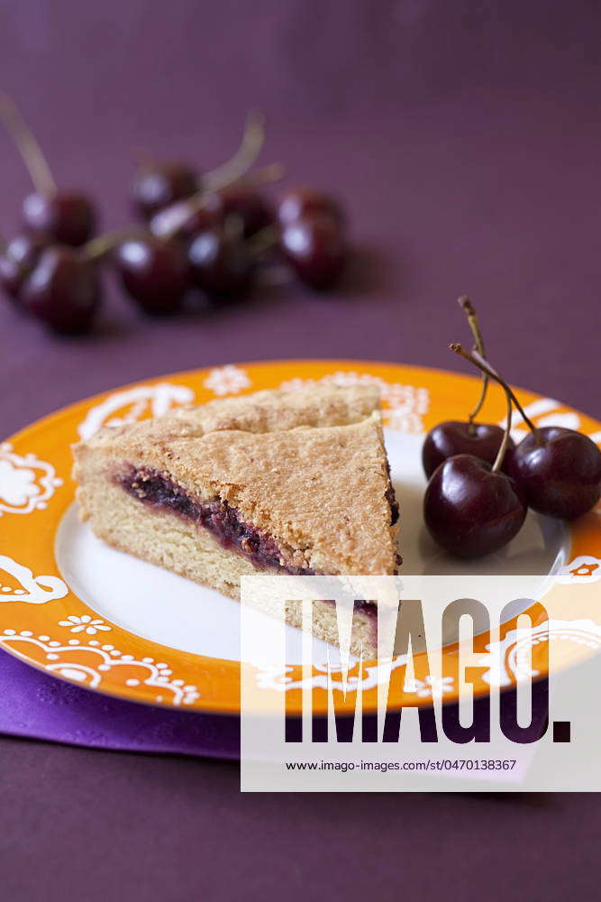 Black cherries basque cake Black cherries basque cake