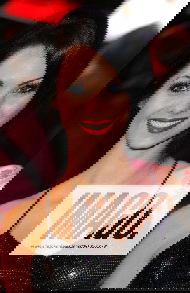 Due Date Premiere - London LONDON-November 03: Presenter Jessica Jayne ...