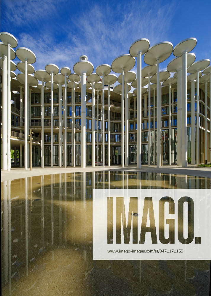 Colonnaded garden, Sab Forum, New Building Saxon Reconstruction bank ...