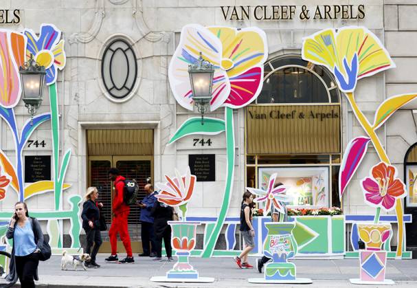 Artist Alexandre Benjamin Navet & Van Cleef & Arpels presents Fifth ...