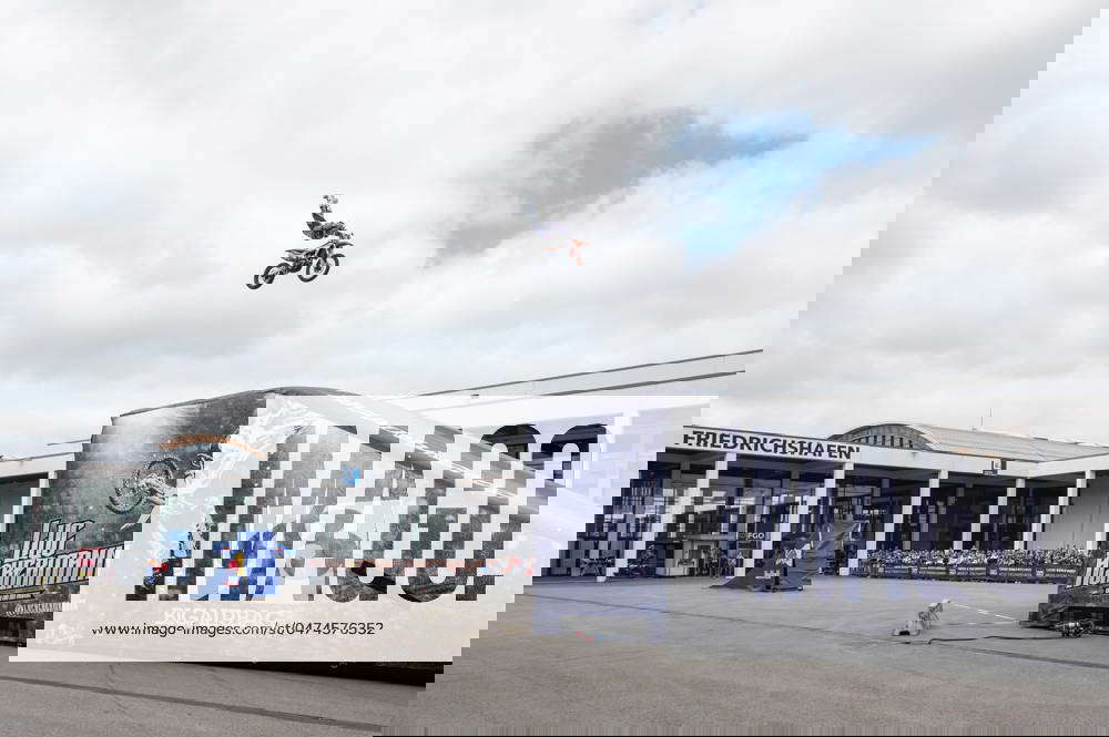 Luc Ackermann in action at an FMX show at the Tuning World Bodensee ...