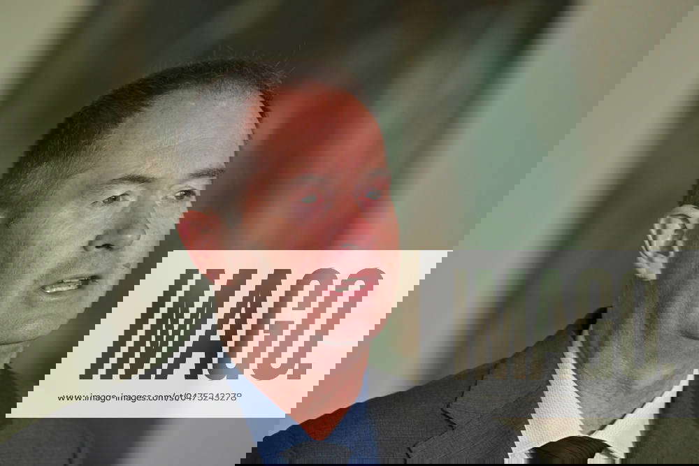 ANDREW WALLACE PRESSER, Liberal member Andrew Wallace at a press ...