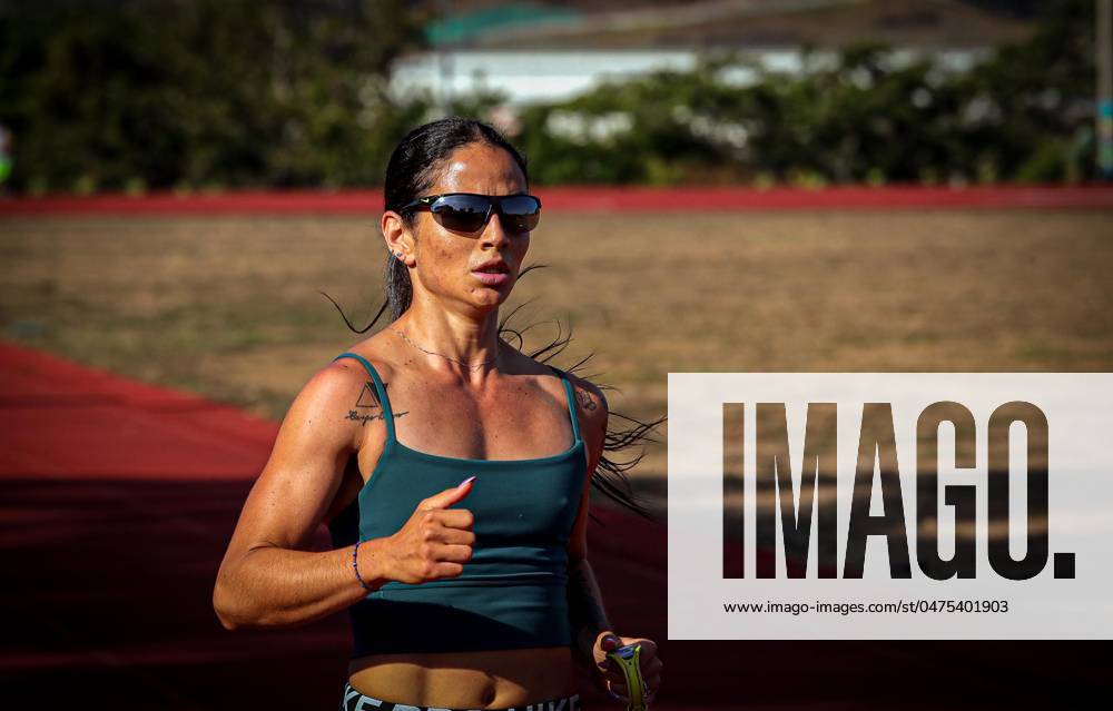 02 05 2024 400m hurdles athlete Daniela Rojas GutiÃ rrez training in ...