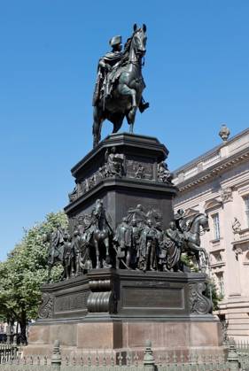 Germany, Berlin, Unter den Linden, Equestrian statue of Frederick the
