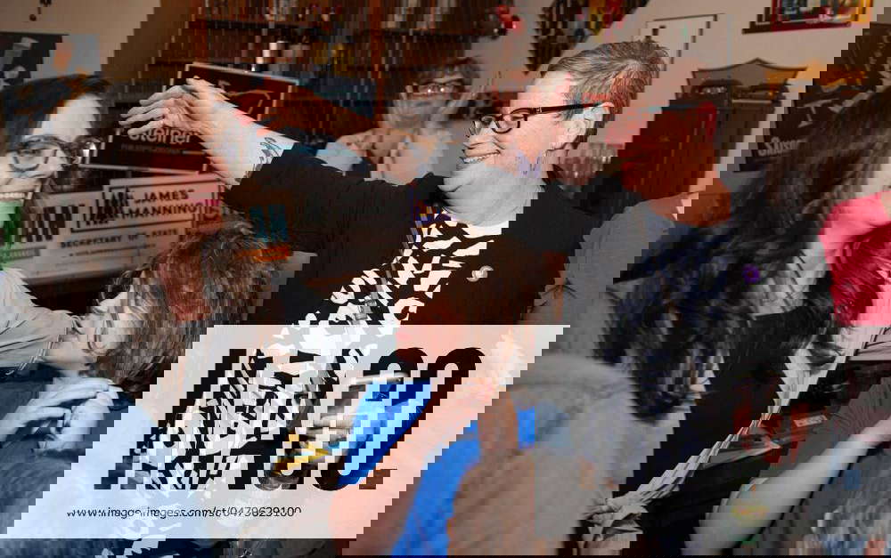 Syndication: The Register Guard Eugene Councilor for Ward 7, Lyndsie ...