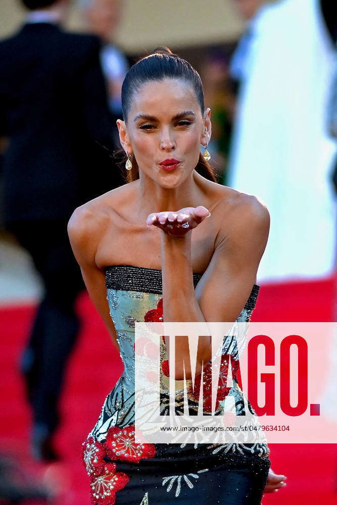 Cannes - Marcello Mio Screening Izabel Goulart attend the Marcello Mio Red Carpet at the 77th