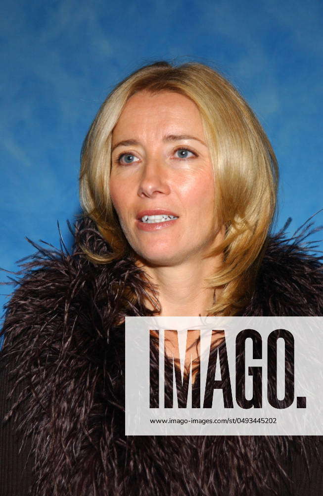 Emma Thompson at a press conference for Love Actually. London - October ...