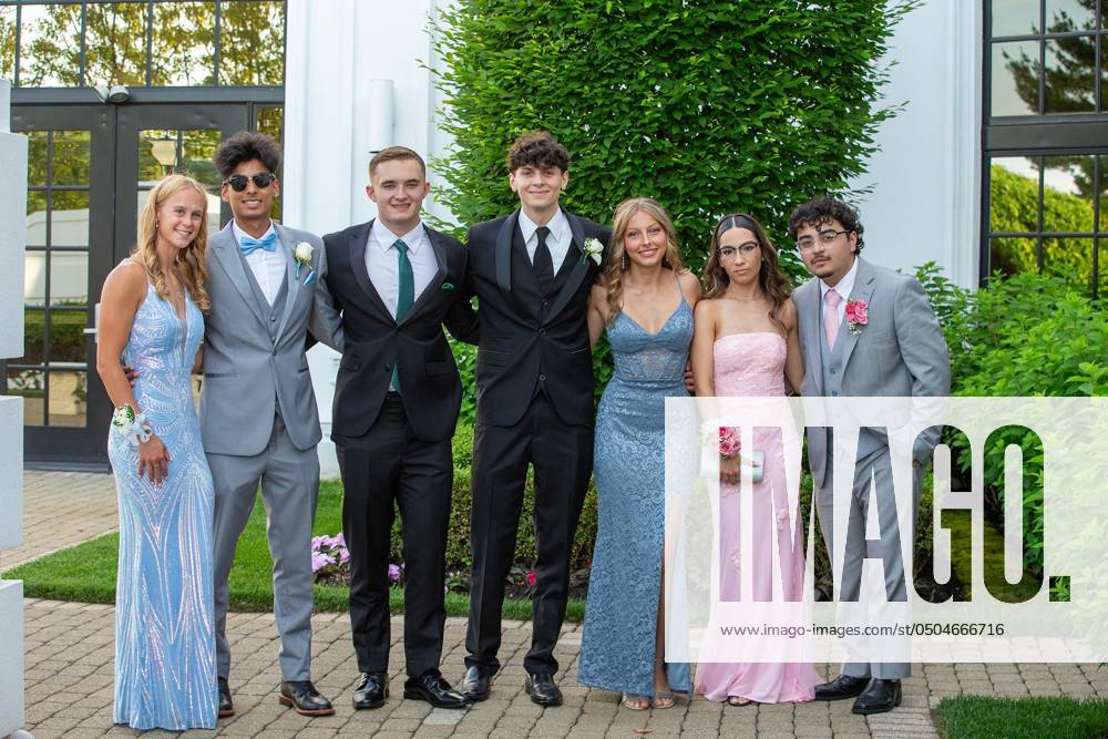Syndication: Asbury Park Press Ocean Township High School prom at The ...