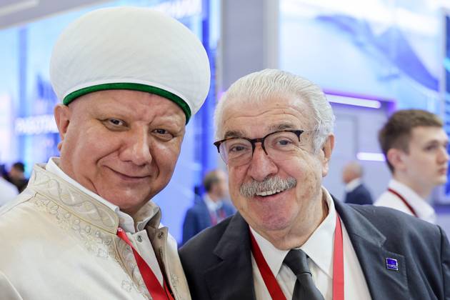 RUSSIA, ST PETERSBURG - : Albir Krganov, head of the Russian Spiritual ...