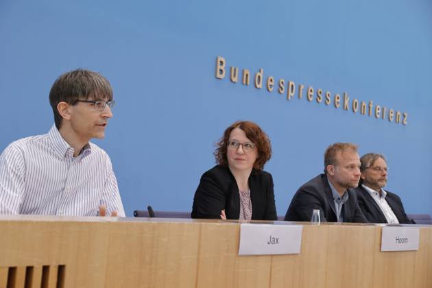 Claudio Jax, Deputy Chairman AKLHÜ e V - Netzwerk und Fachstelle für ...