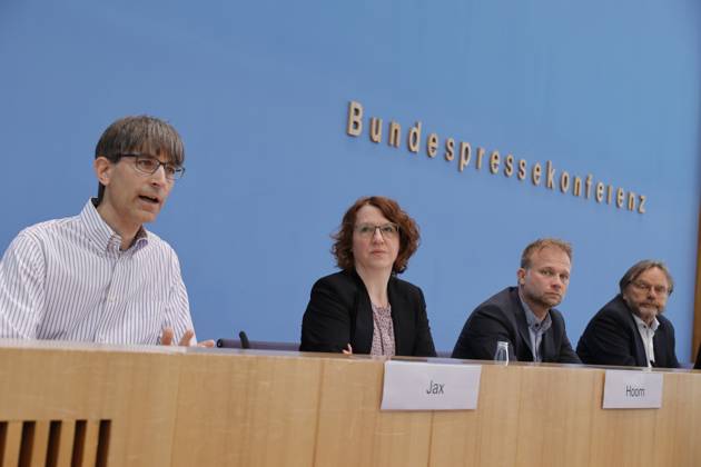 Claudio Jax, Deputy Chairman AKLHÜ e V - Netzwerk und Fachstelle für ...