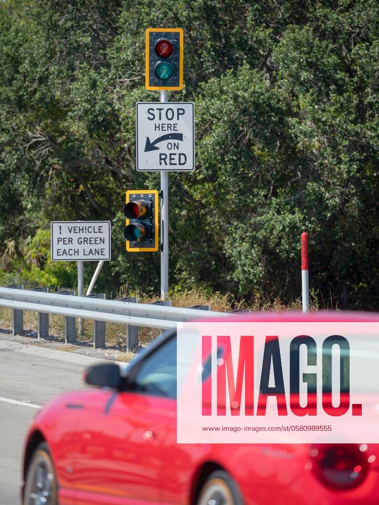 Syndication: Palm Beach Post FDOT ramp signal beacons where motorists ...