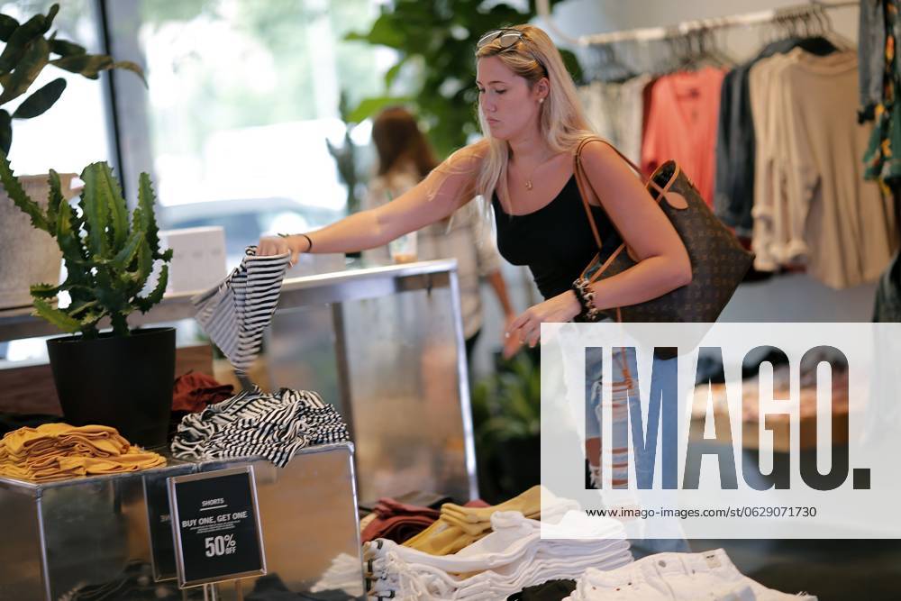 Syndication: The Columbus Dispatch Barbara Reed, a Fashion Retail ...