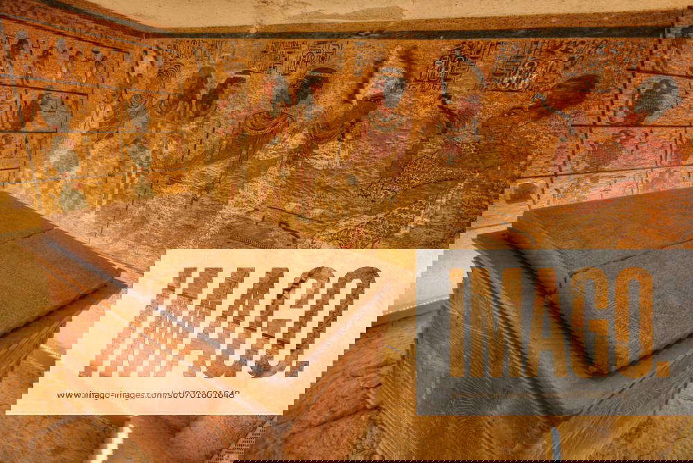 Sarcophagus of Pharaoh Tutankhamun, Tomb of Tutankhamun, KV62, Valley ...