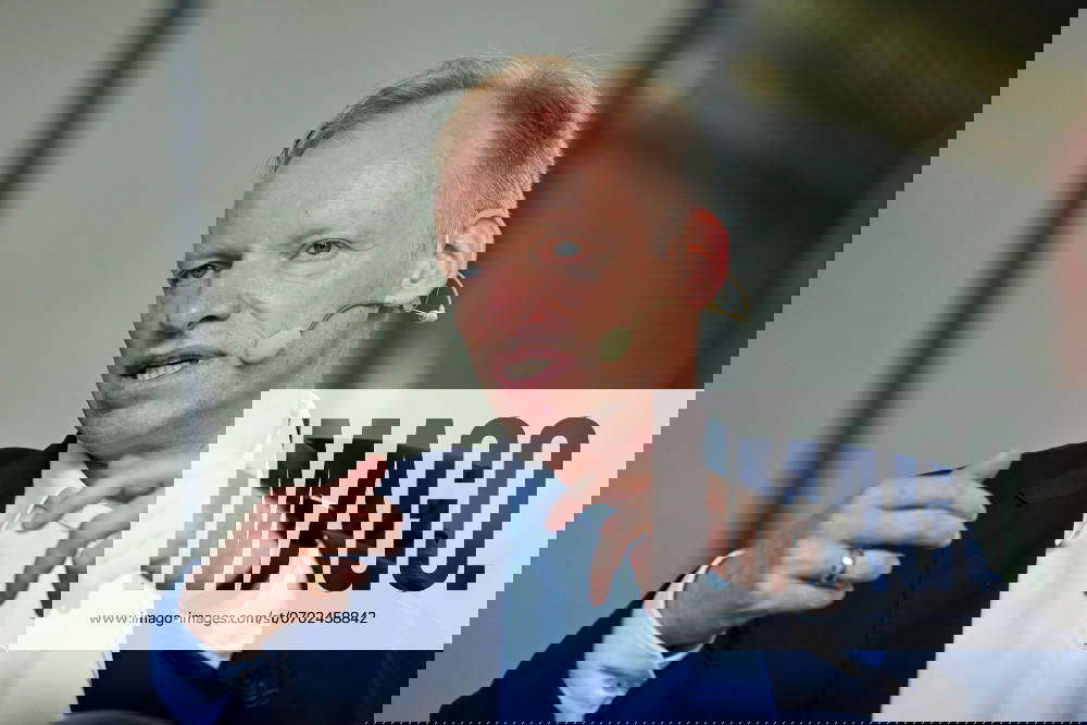 Prof. Clemens Fuest, single picture, cropped single motif, portrait ...