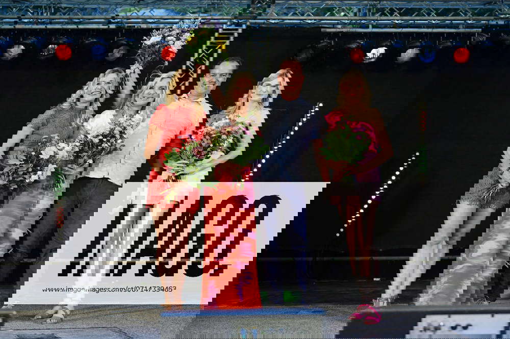 Stefanie Hertel, Uta Bresan, Andreas Thomas and Madlen Rausch live at ...