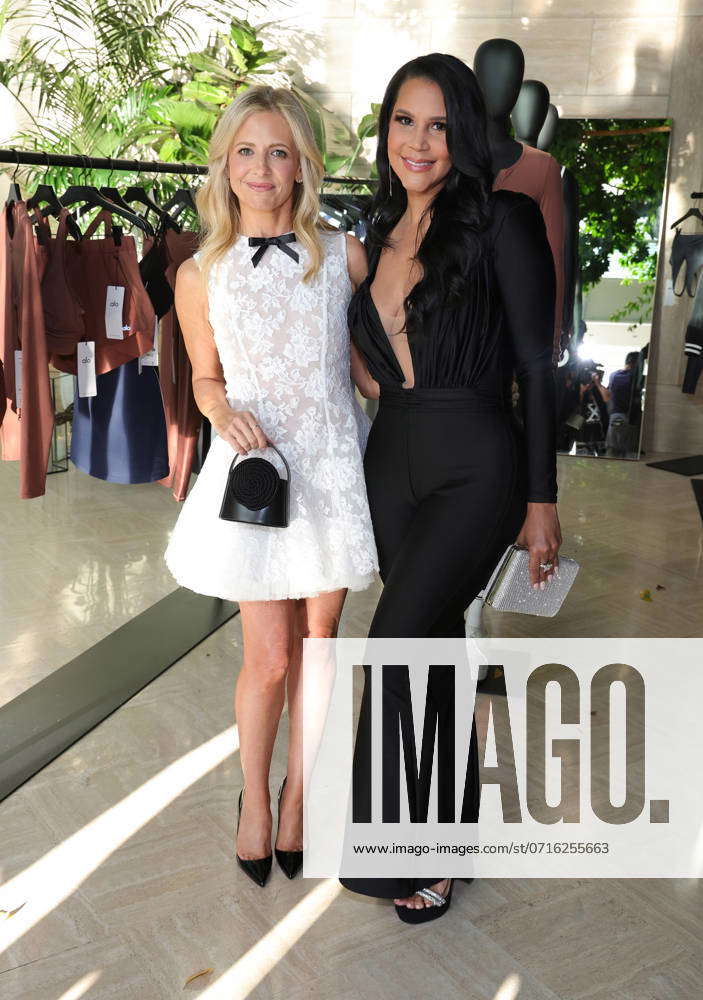 BEVERLY HILLS, CA - JULY 24: Sarah Michelle Gellar, Angie Ayala at the ...