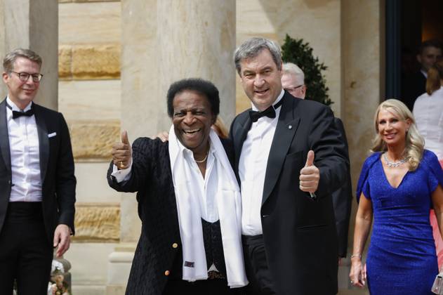 Roberto Blanco and Markus Söder at the opening of the Richard Wagner ...