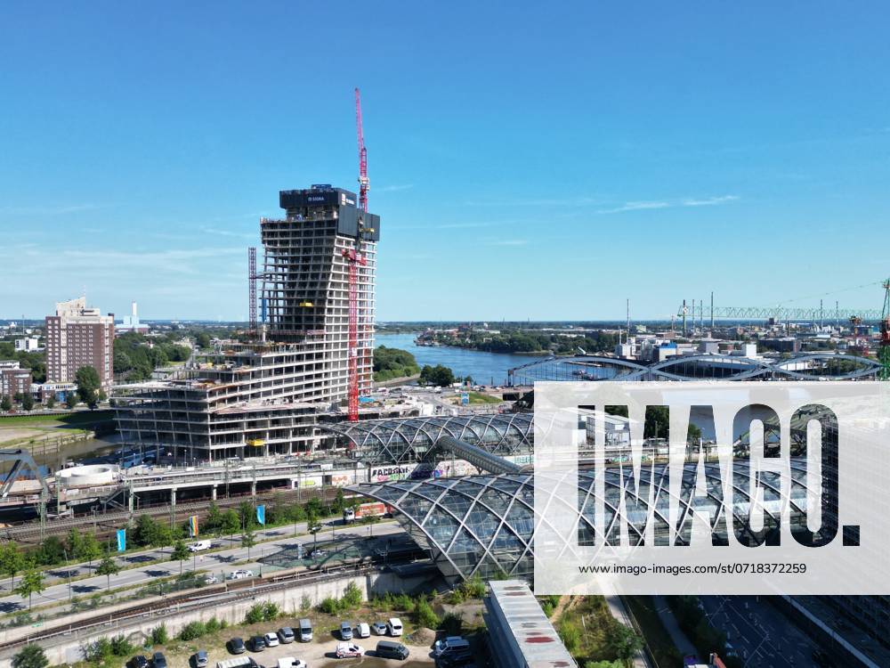 Elbtower an den Elbbrücken, Hamburg 29 7 2024 Norderelbe,U-Bahn ...