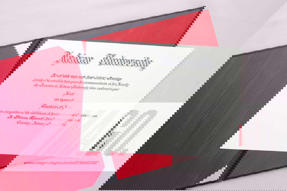 Education,White Background,No People,Object,Graduation,Diploma,Concept ...