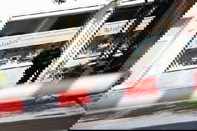 Police officers guard the crime scene in Solingen city center Terrorist ...