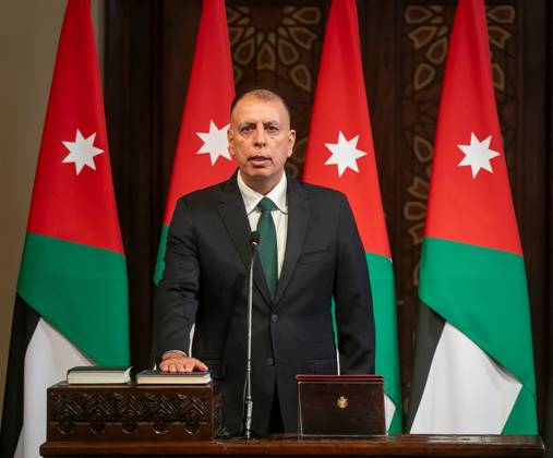 The prime minister and ministers of the new Jordanian government take ...