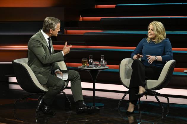 Markus Lanz with Linda Teuteberg 02 24 her Markus Lanz and Linda ...