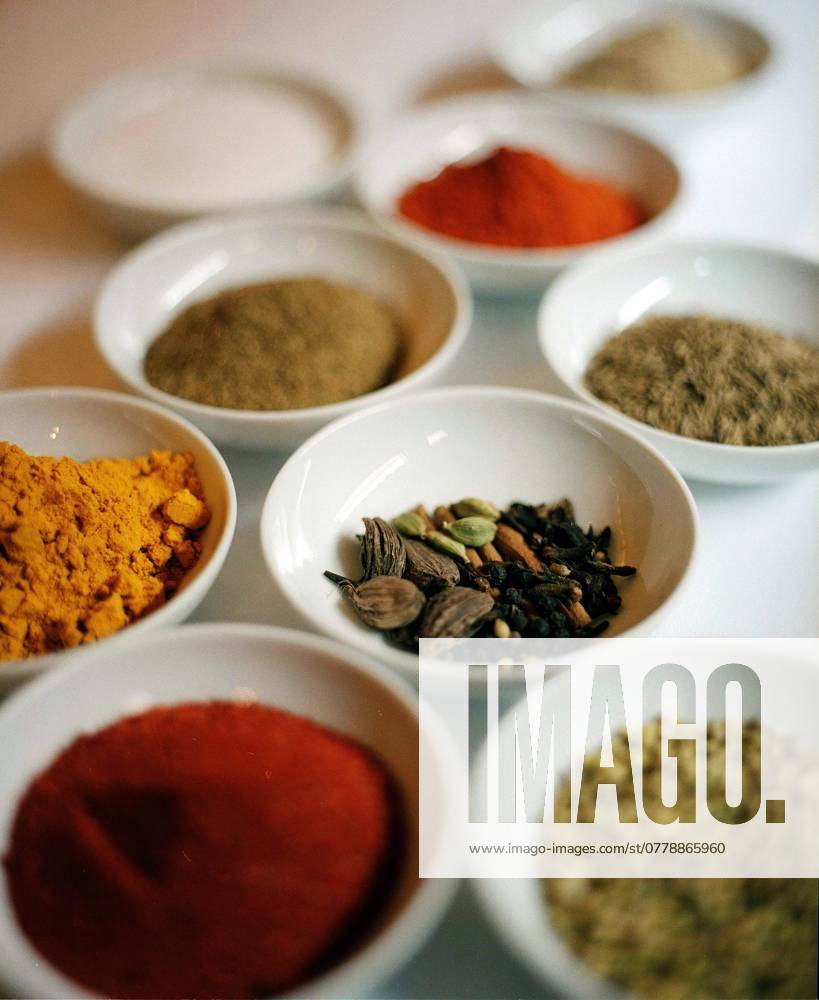 20 Spices used in Pakistani cuisine Paprika powder, turmeric, mace ...