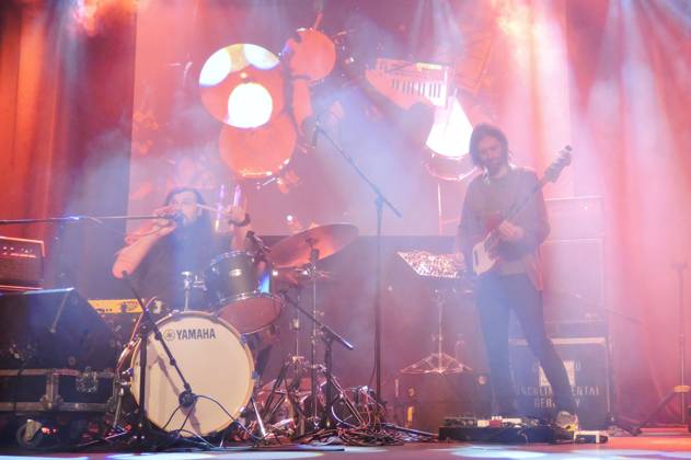 Das amerikanische Alternative-Rock-Duo PARIS MONSTER mit Josh Dion und ...