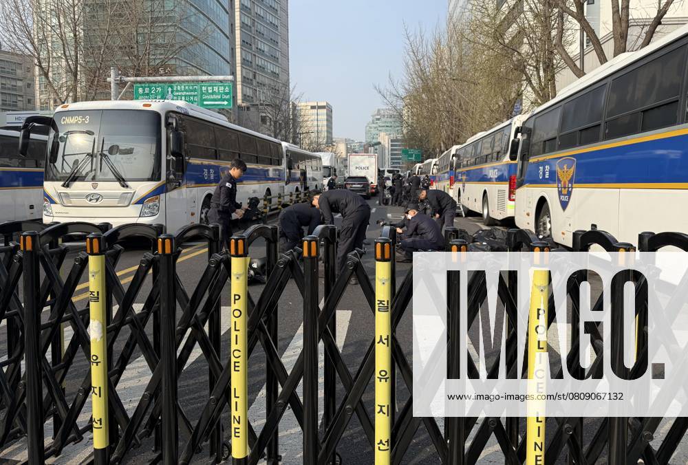 SEOUL, SOUTH KOREA - ARPIL 04: The police security set up cordon line ...