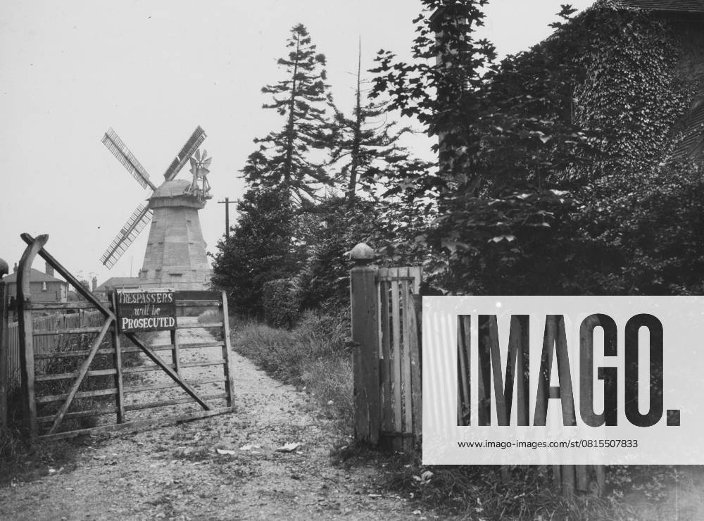 Smock Mill, Upminster, Essex. 17.07.1937 Retrocon Smock Mill, Upminster ...