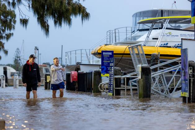 PORT MACQUARIE FLOOD PREPARATIONS, Conor Lang and Anthony Heeney from ...