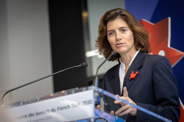 Semiconductors Stock Photos – High-Quality Images for Licensing | IMAGO